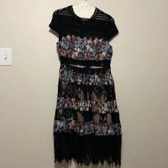 foxiedox | Dresses | Sale Foxiedox Floral Print Dress With Lace Details ...